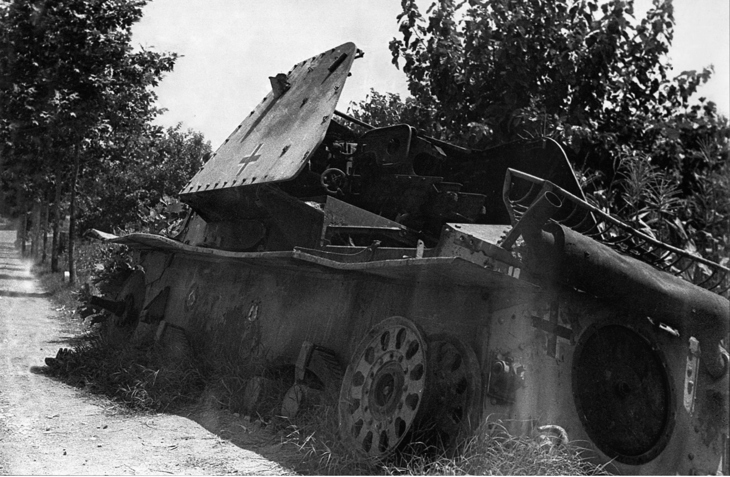 Разукомплектованная немецкая САУ Panzerjäger 38 171-го батальона ...